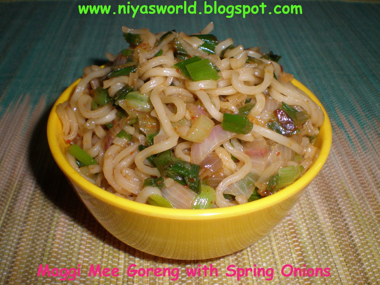 Niya's World: Maggi Mee / Mi with Spring Onions