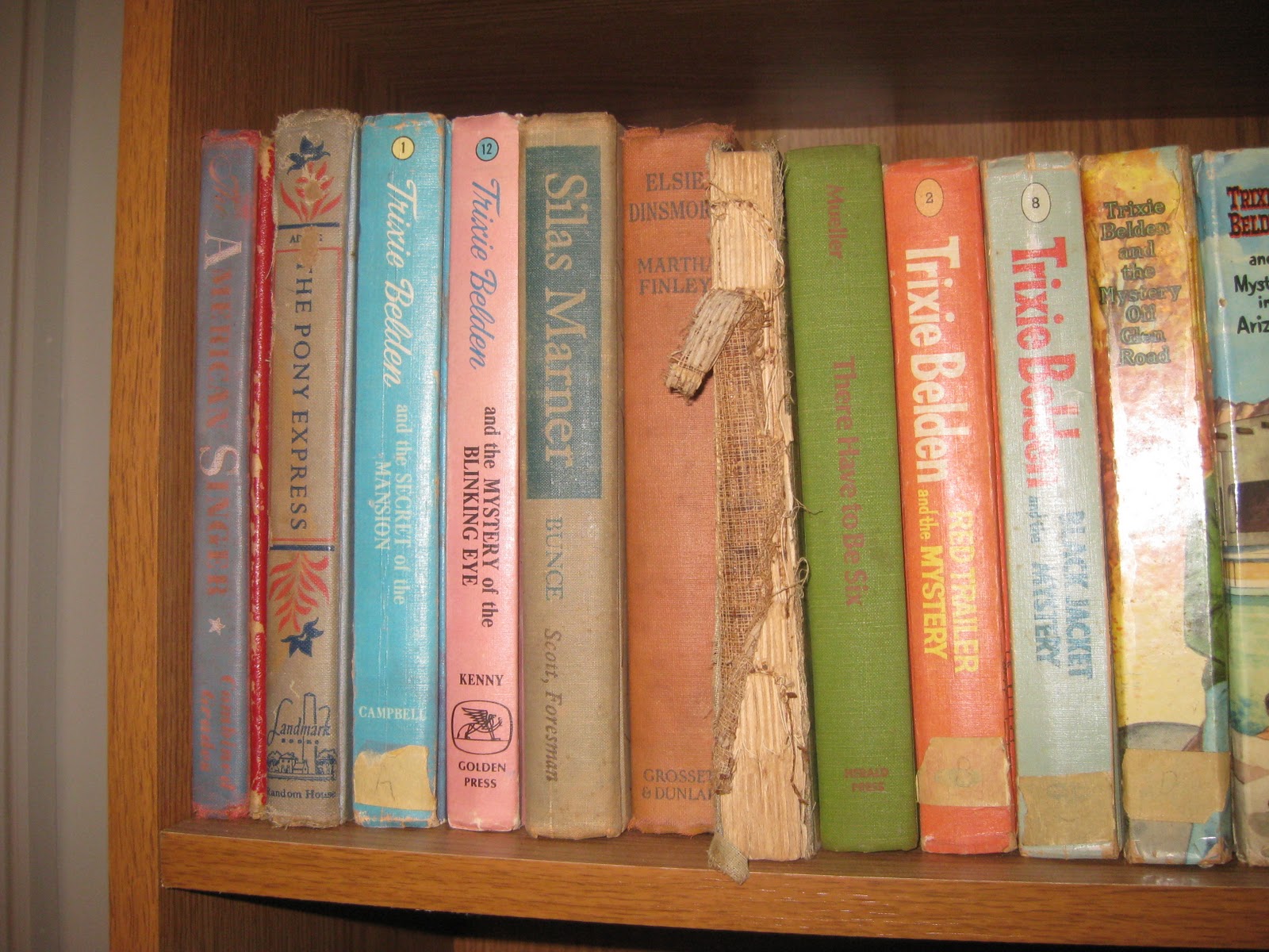 THE 3 R's - READING, 'RITING, & RESEARCH: ANTIQUE BOOKS