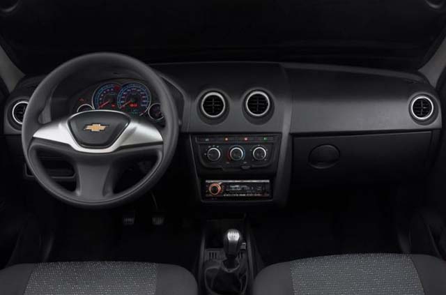 Novo Celta 2012: fotos e detalhes do compacto que chega com preço de R ...