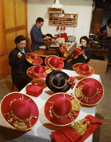 Good Catholic Pictures: O cappello romano