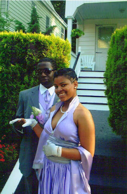 ~SpiFFy Noggin'!~: I just saw a whole BUNCH OF GHETTO PROM ATTIRE! LMAO!