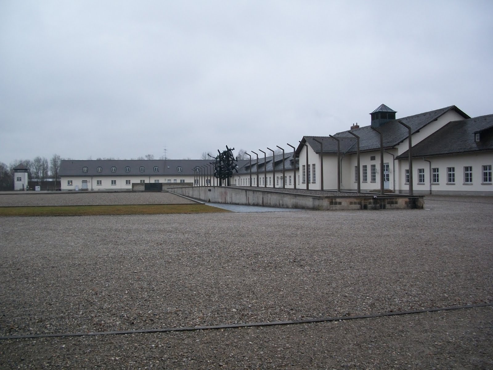 adventures of an unfinished traveler: dachau concencration camp