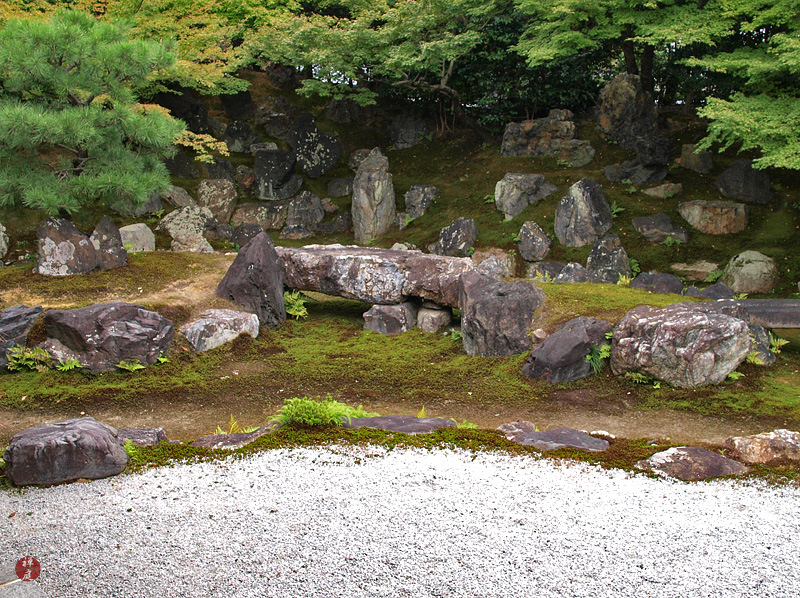 FROM THE GARDEN OF ZEN: A Karesansui garden in Kodai-ji (Kyoto)