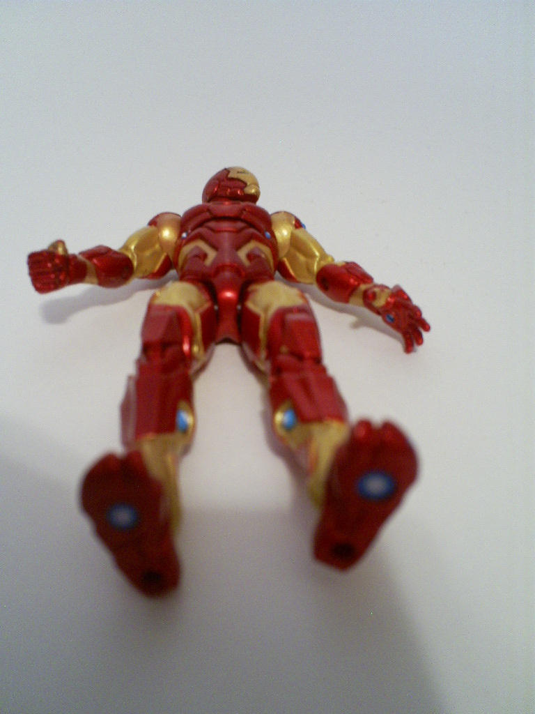 That Figures: REVIEW: Marvel Universe's Modular Armor Iron Man
