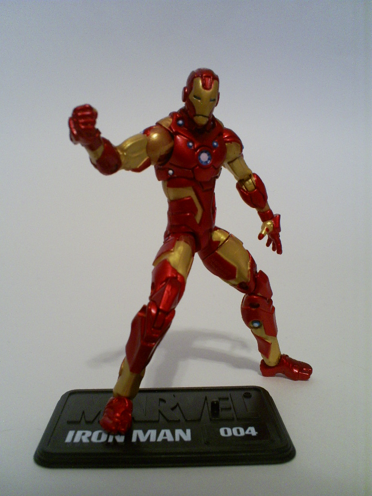 That Figures: REVIEW: Marvel Universe's Modular Armor Iron Man