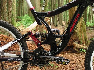 Hagoromo: 2010 Norco Team DH