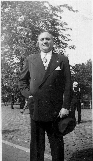 BOOKTRYST: The Biggest Jew In Chicago