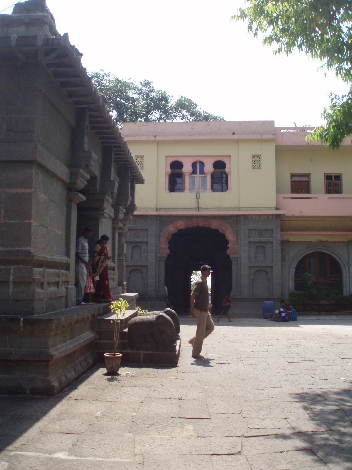 Travelogue Unlimited: Kaneri Math and Siddhagiri Rural Museum : A Photo ...