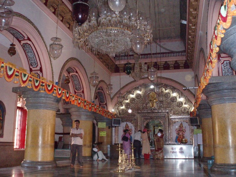 Travelogue Unlimited: Mangeshi & Mahalaxmi Temples of Goa : A Photo ...