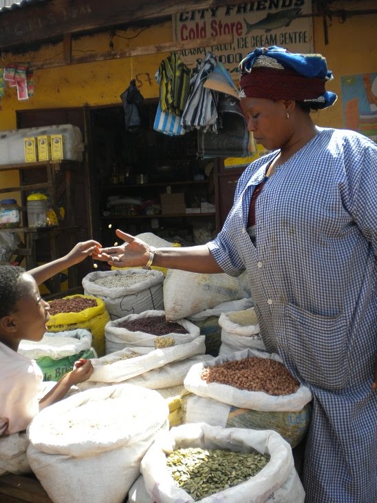 Llandeilo 2 Cameroon: Food, glorious food!