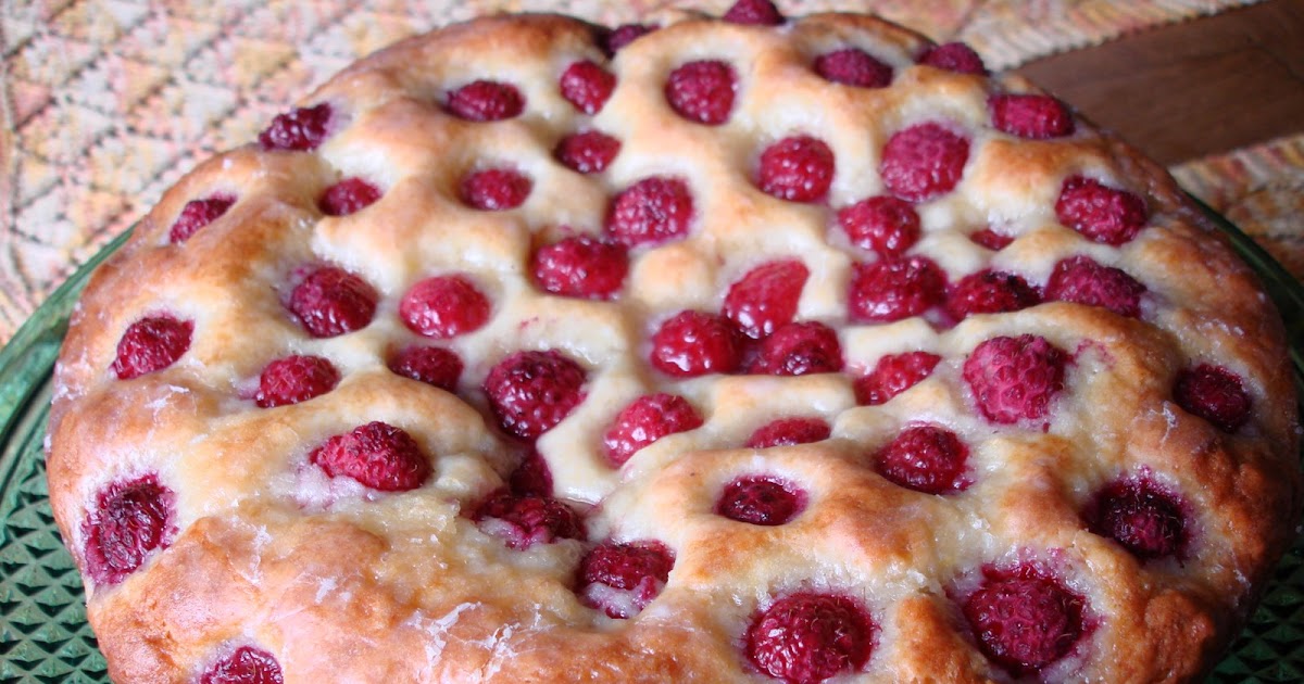 Recipe: Raspberry limoncello cake