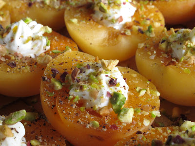 Stuffed apricots with goat cheese and pistachios