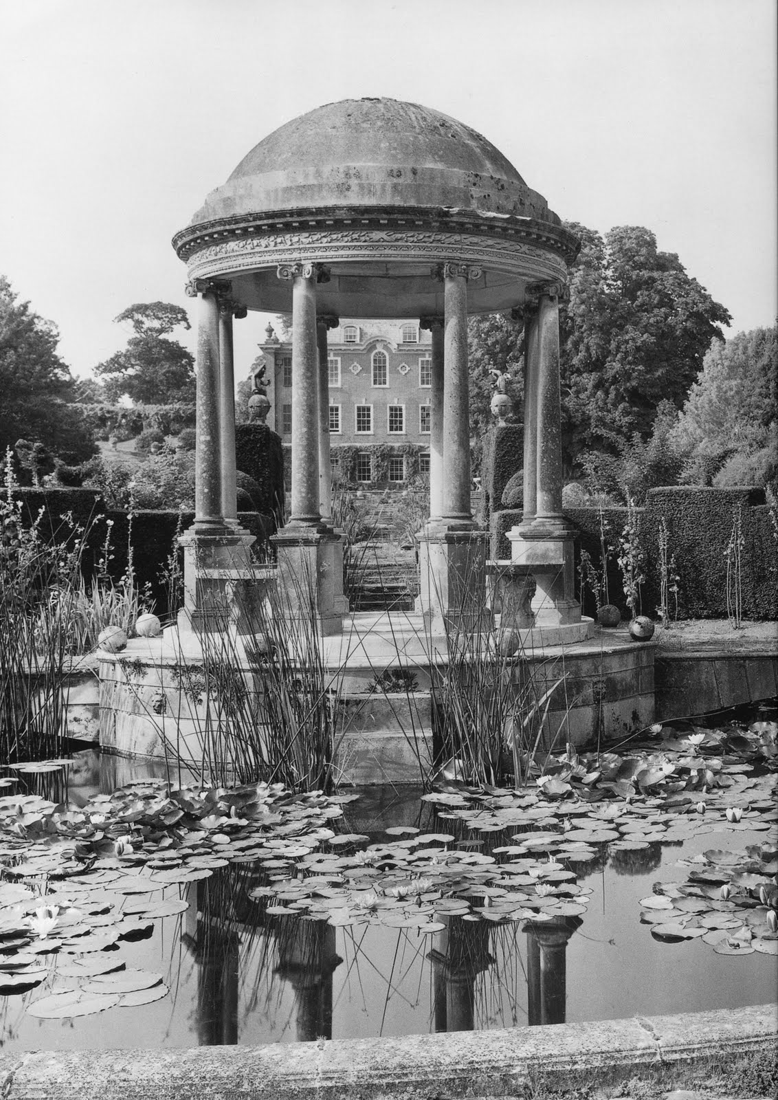 Willowbrook Park: The Roman Rotunda...