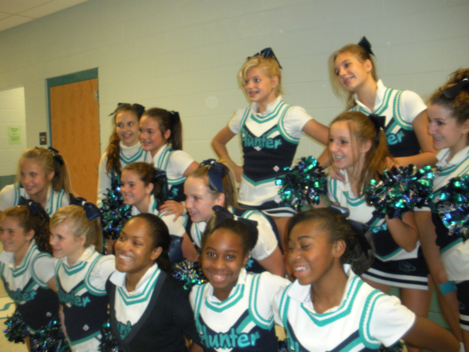 Hunter Middle School Cheerleading: October 2010