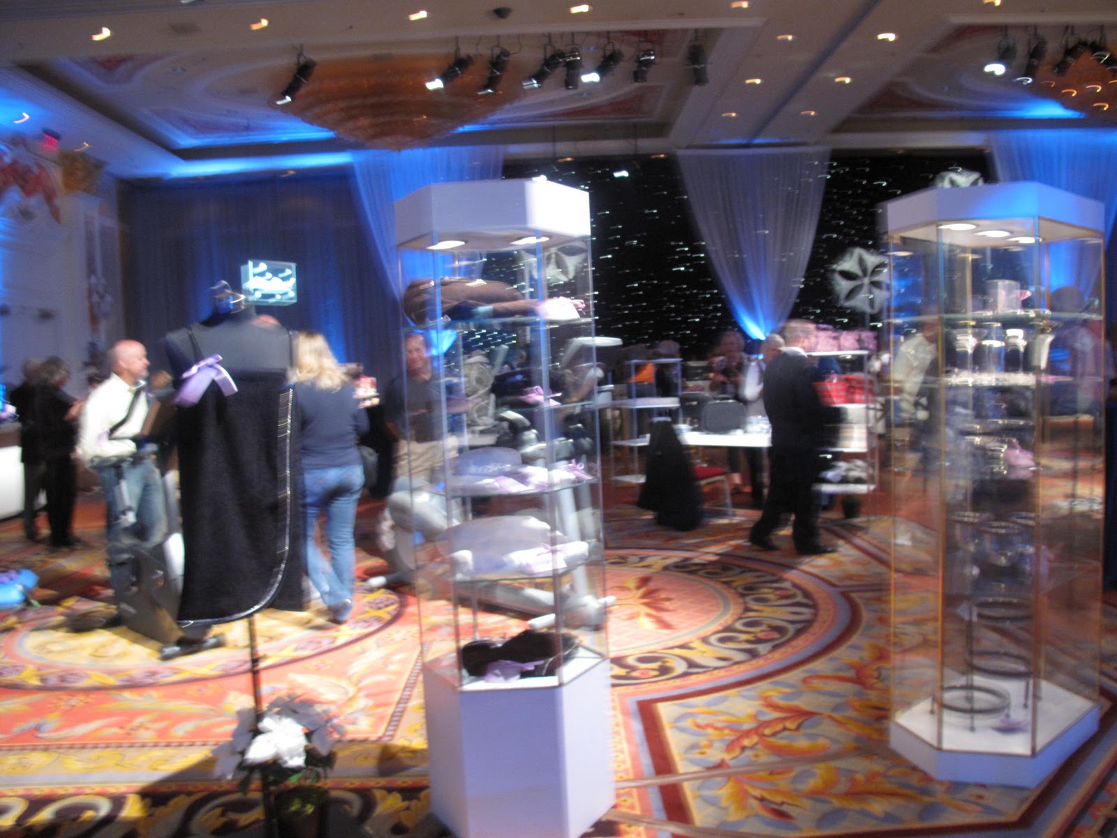 LAS VEGAS DAZE: Grazie Gift Extravaganza VIP Party