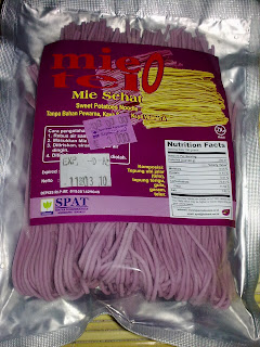 catatan ikh@ & n@ufal: Mie Telo,mie ungu yang sehat dan menarik