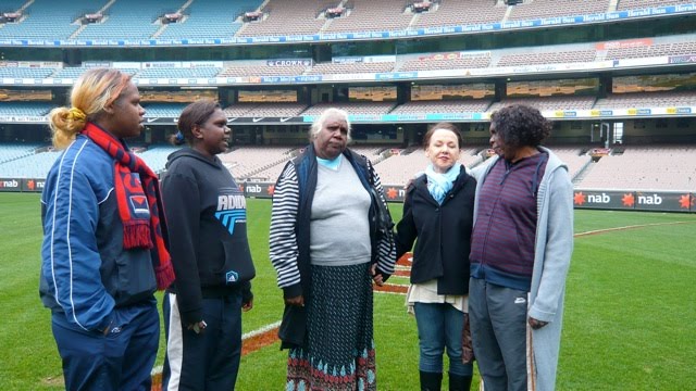 spacecraftaustralia studio: Yuendumu artists visit