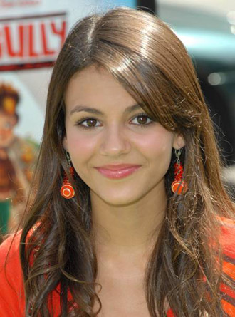 Hollywood Guys: Biography of Victoria Justice