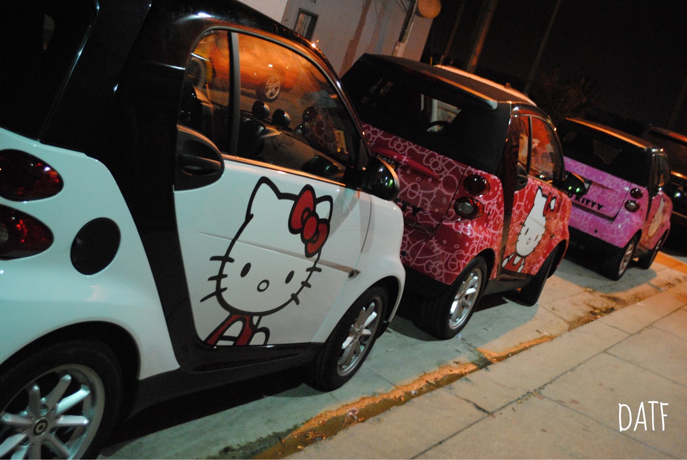 "DRAW AWAY THE FAT": HELLO KITTY GALLERY VIP OPENING NIGHT!