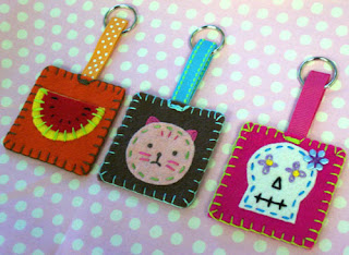 CraftPudding: felt key rings