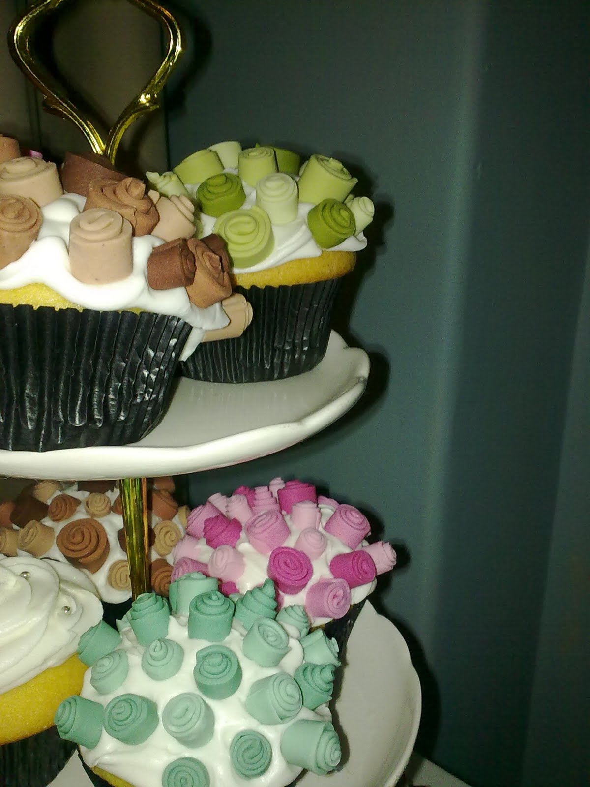 Memory Lane Bakery: Retro Cupcakes!