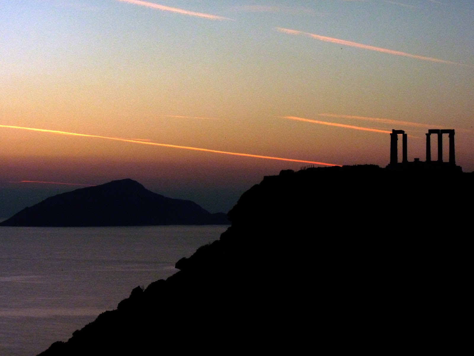 Σκεψεις, ηχοι και εικονες: December 2010