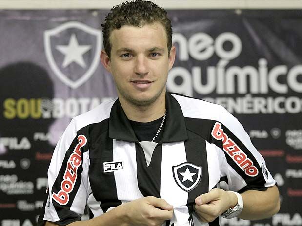 .: Marcelo Mattos se apresenta ao Botafogo e fala em títulos