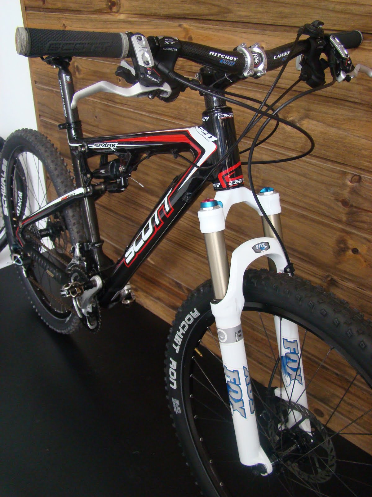 Bike Point SC: Confira em nosso site esta Scott Spark 20 em carbono com ...