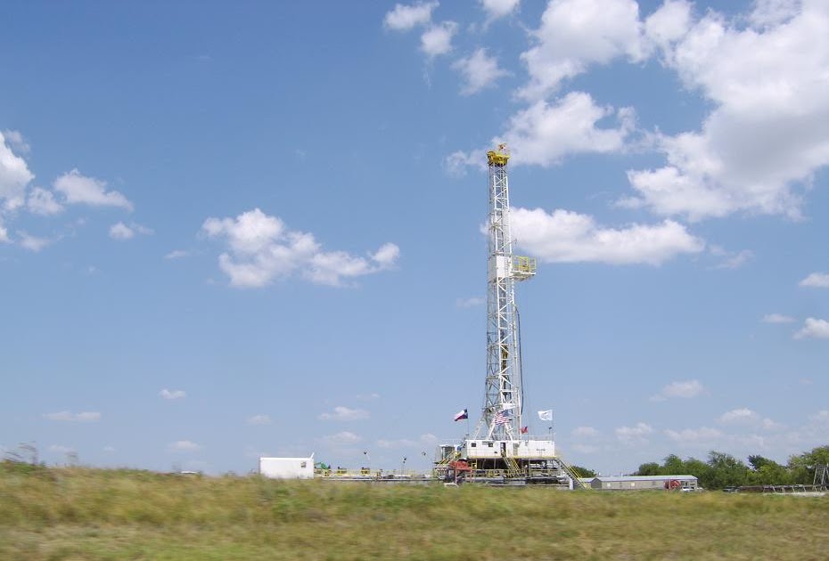 Terrell Daily Photo: Skywatch Friday-Gas Well