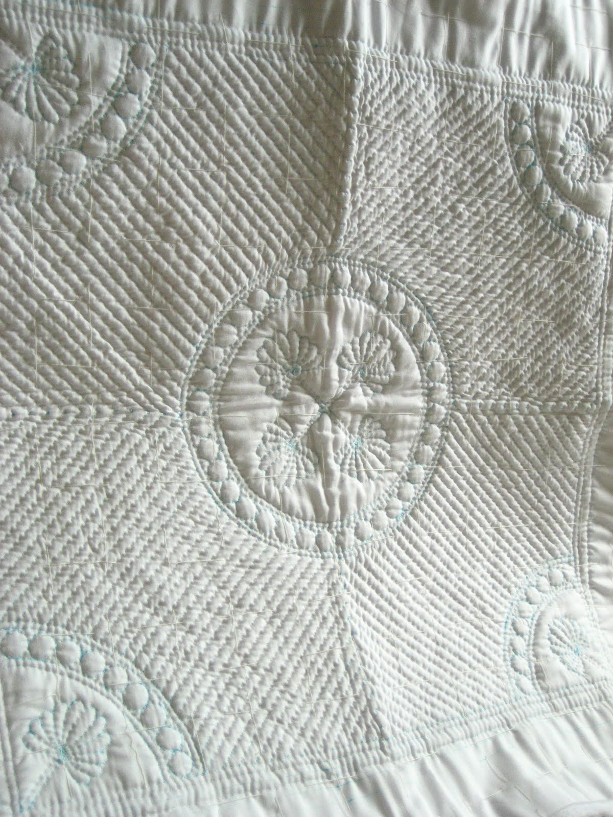 Welcome to Story Quilt: Boutis