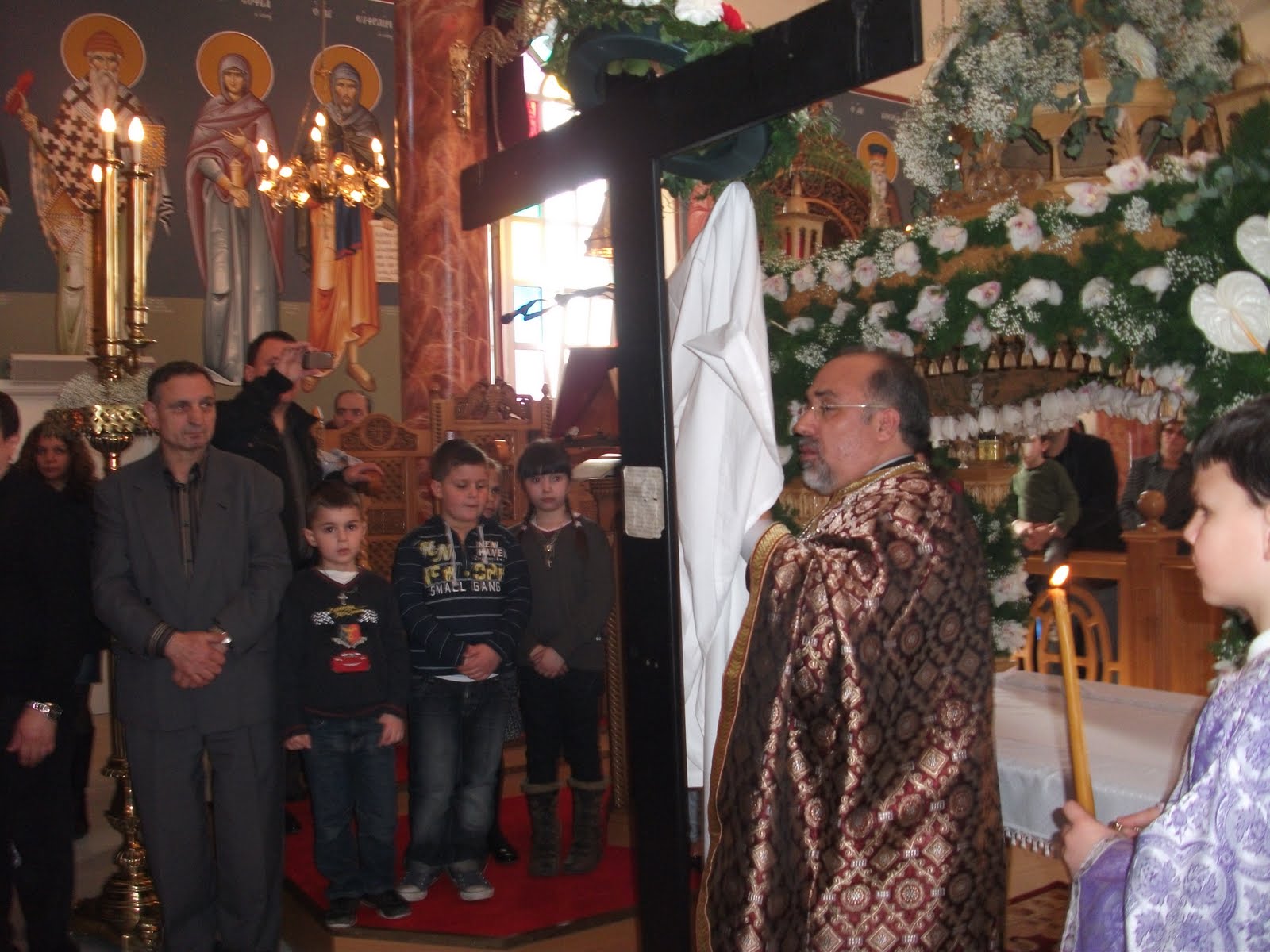 ΕΝΟΡΙΑ "ΤΡΙΩΝ ΙΕΡΑΡΧΩΝ" ΑΝΝΟΒΕΡΟΥ: ΜΕΓΑΛΗ ΠΑΡΑΣΚΕΥΗ 2010 - ΑΝΝΟΒΕΡΟ