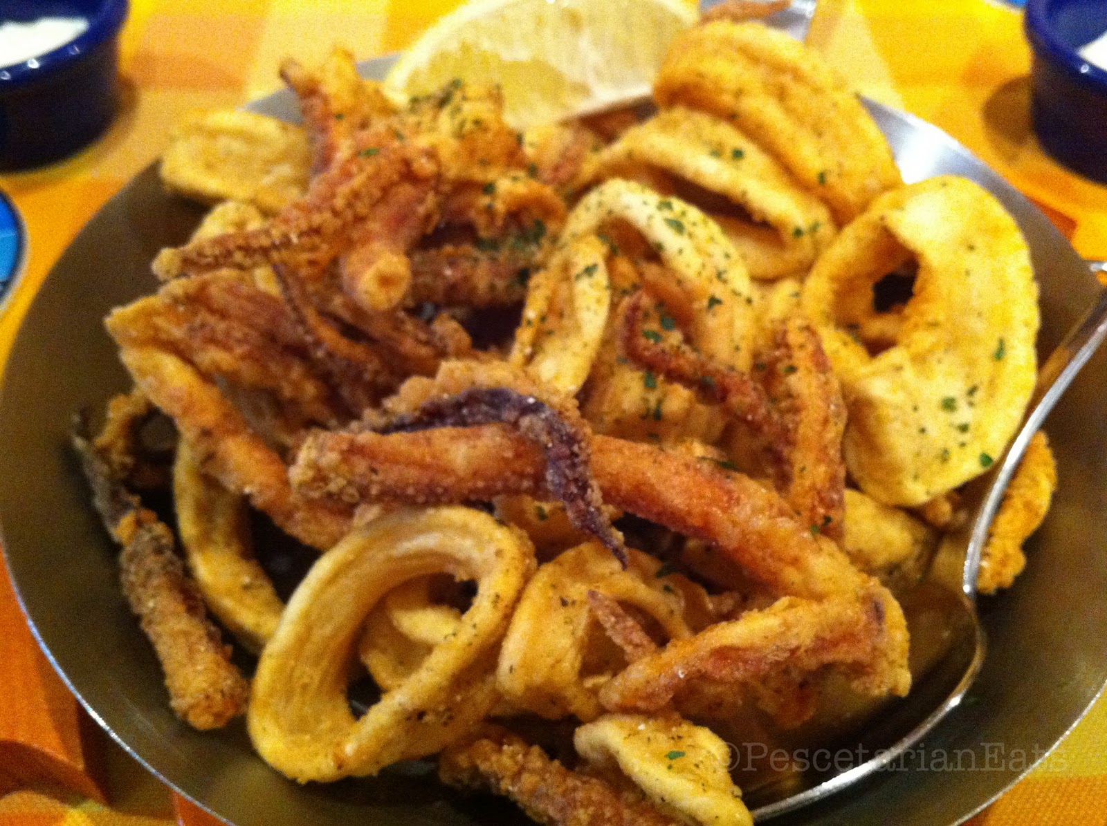 The Pescetarian Eats: Fried Calamari @ Fish & Co