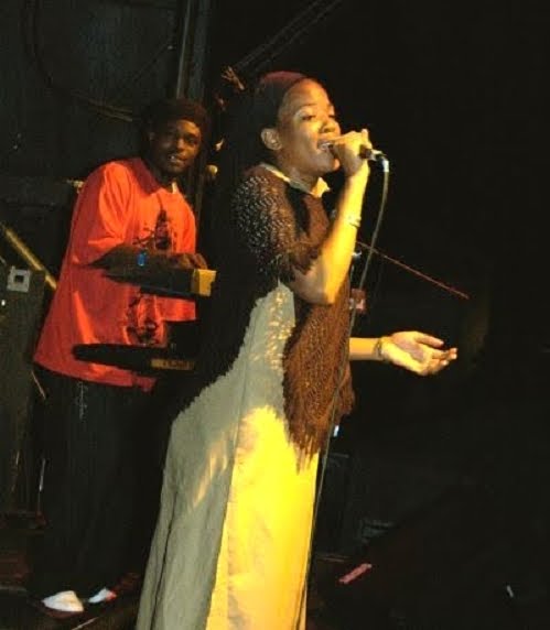 Reggaediscography: DEZARIE - DISCOGRAPHY: (Reggae Singer)
