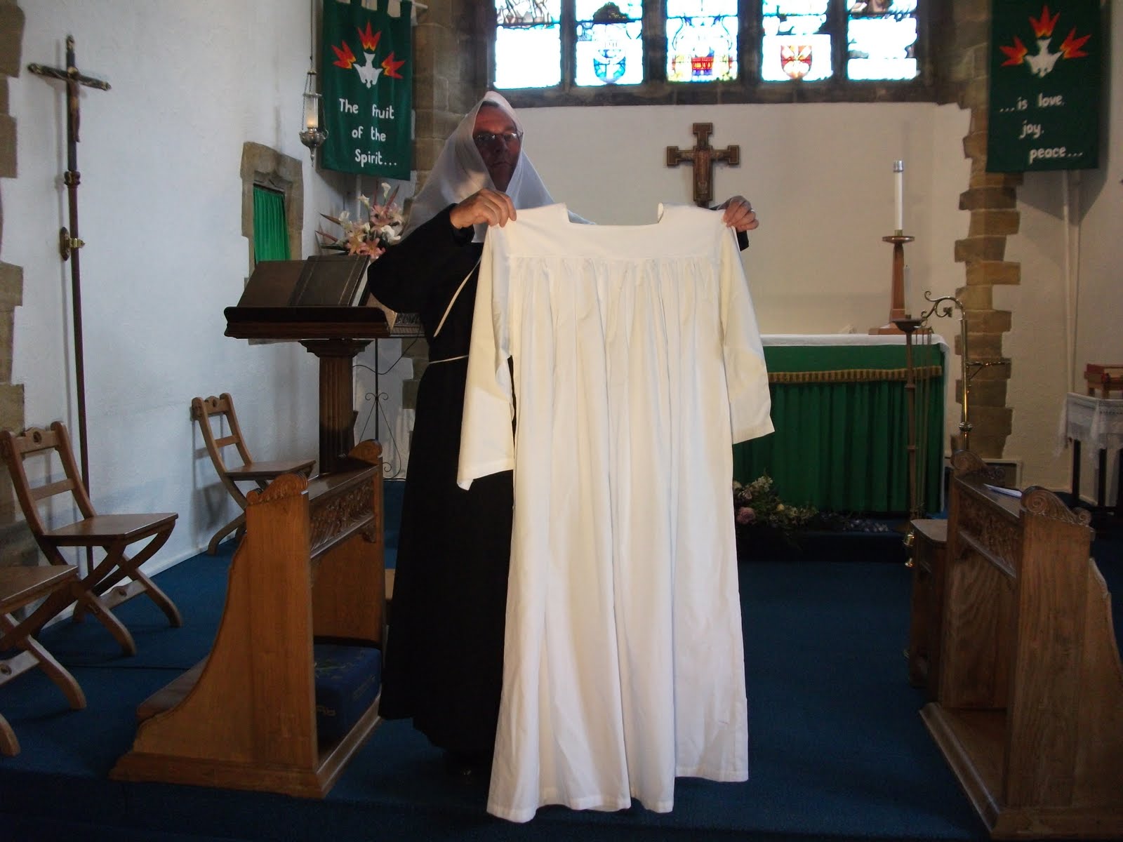 Rik's Interpretation of Church Traditions & Symbol: VESTMENTS (2) THE ...