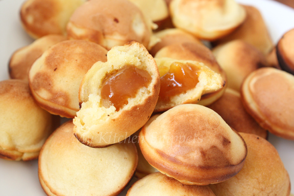 My Kitchen Snippets: Kaya Balls/Coconut Jam Balls