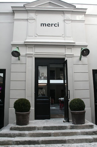 THE THINGS WE LIKE, MAKE & DO: Merci Concept Store - Paris