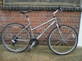 Squeaky Chains: eBay Sale...Silver Hybrid Ridgeback Ladies Bike - SOLD