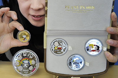 Peanuts 60th anniversary gold coin | Lunaticg Coin