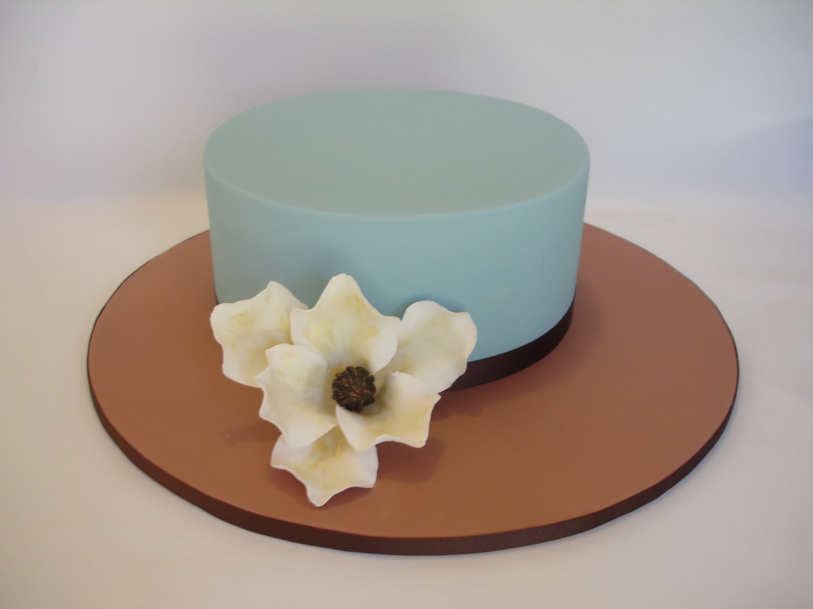 Edible Creations: Colour and Cake Design