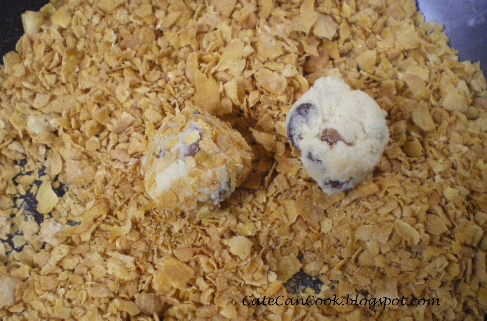 Cate Can Cook, So Can You!!: Chocolate Cornflake Slice & Cornflake Cookies