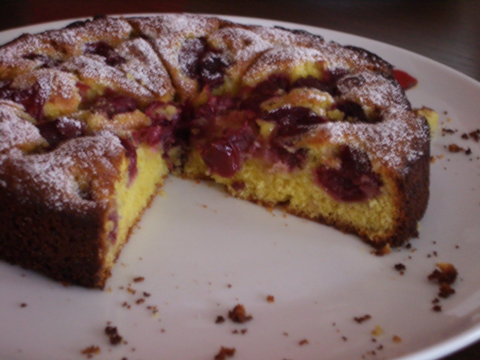 Kirsi-martsipanikook