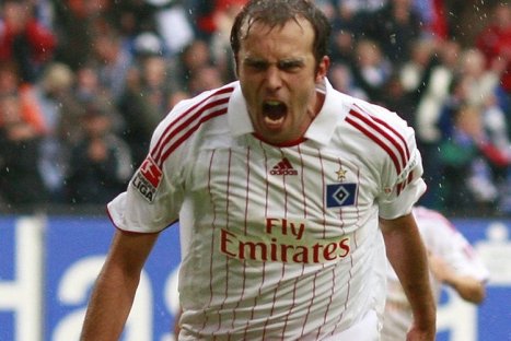 The Best Footballers: Joris Mathijsen plays as a centre back footballer ...
