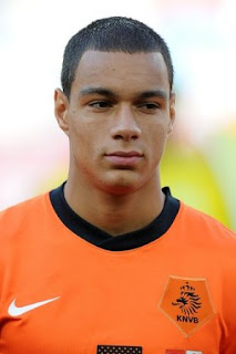 The Best Footballers: Gregory van der Wiel is a international Dutch ...