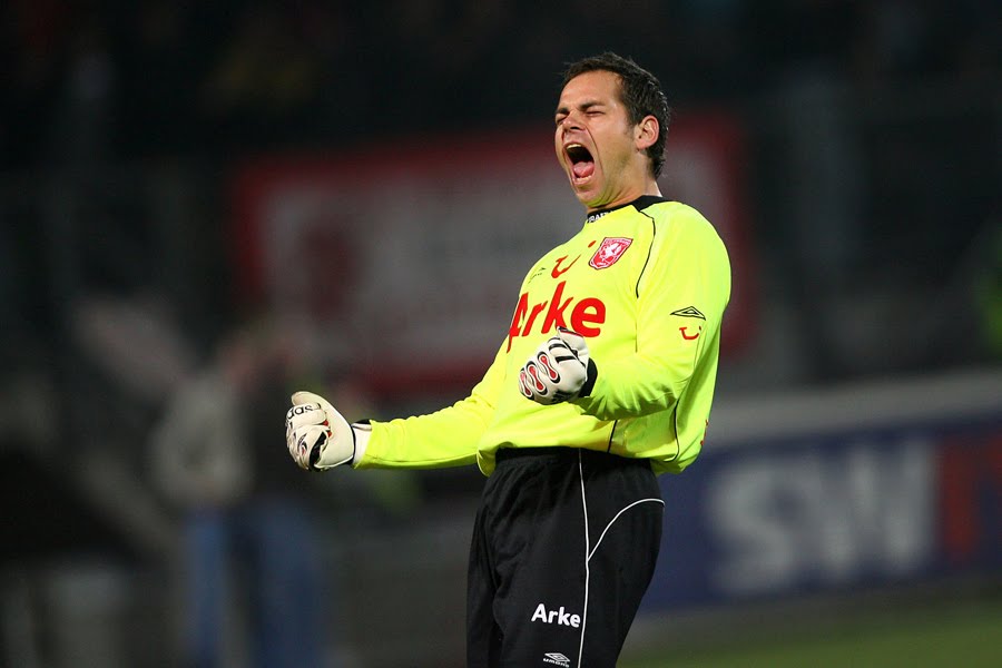 The Best Footballers: Sander Boschker is a Dutch international goalkeeper