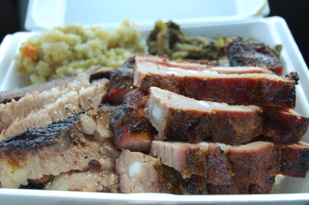 Leon’s World’s Finest In & Out Bar-B-Que – Texas Monthly