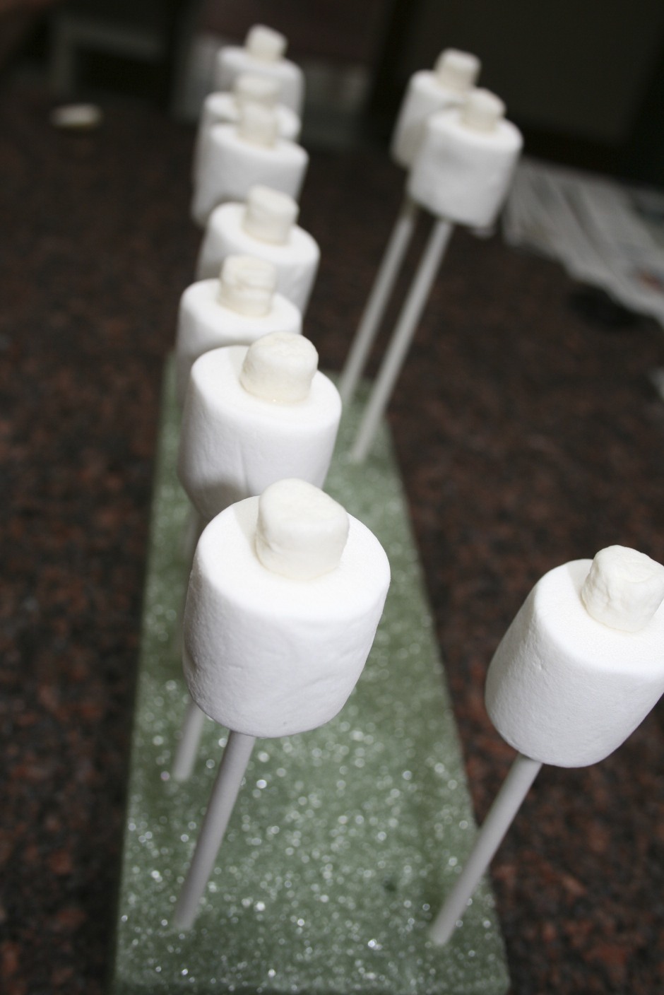 Domestic Diva Dishes: Lego Pops