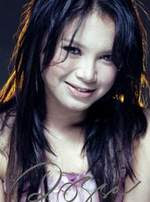 Rossa : Singer of Indonesian Melancholies Song