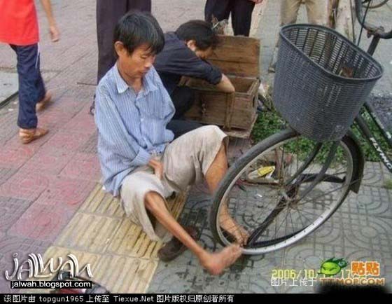 JALWAH: Handless Man-China