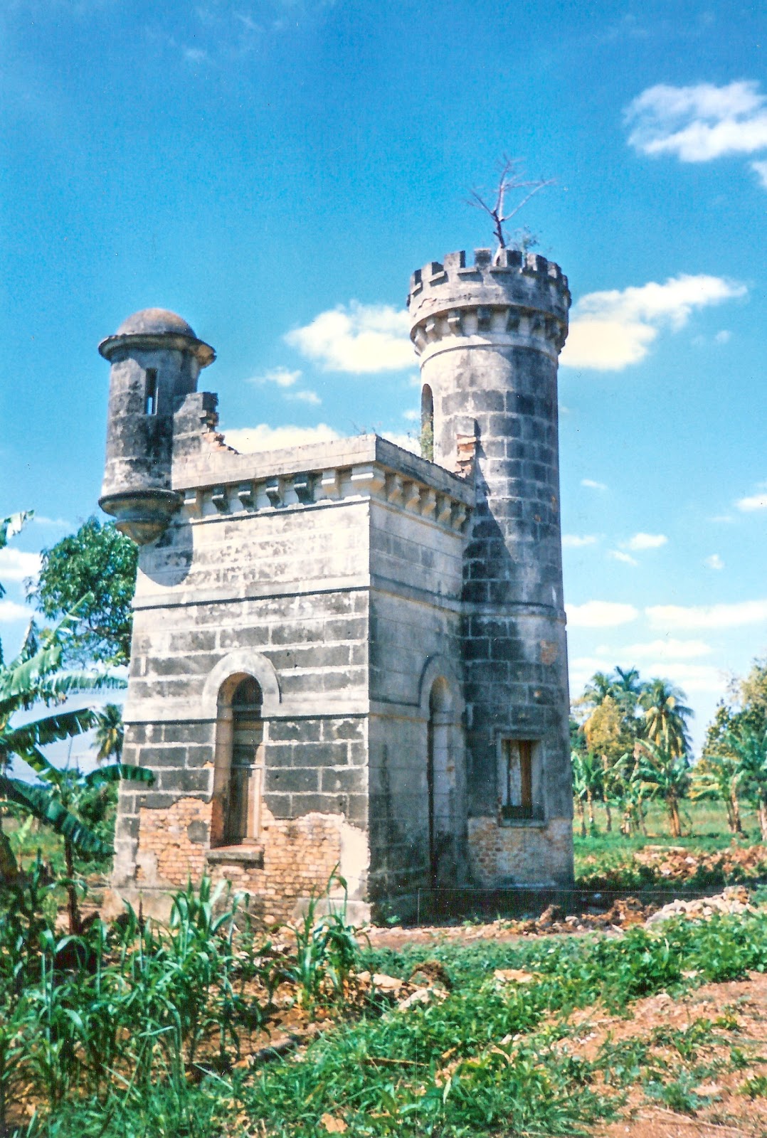 Caimito, mi pueblo en Cuba: Fotos del Castillito de Caimito y vistas ...