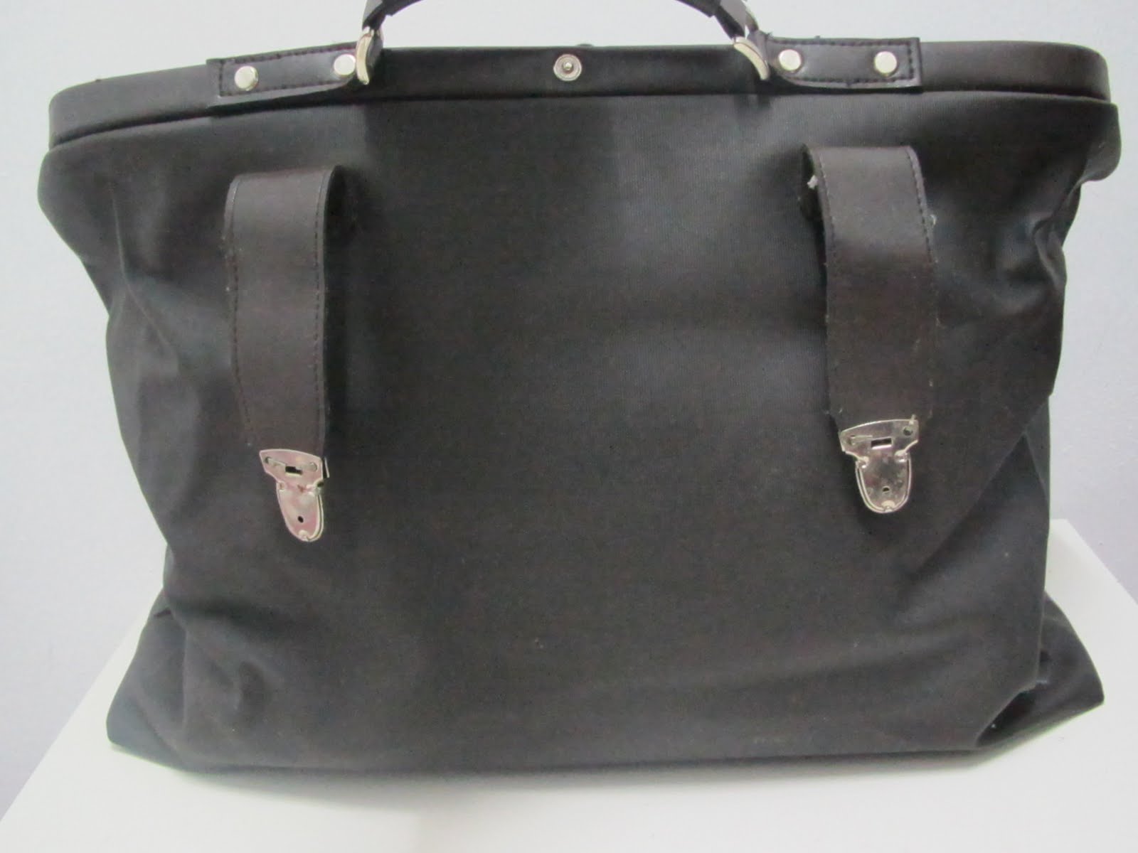 THE BAGBLOGSHOP.: JOHN MASTER "BAG BALIK KAMPUNG" DOCTOR STYLE ( SOLD )